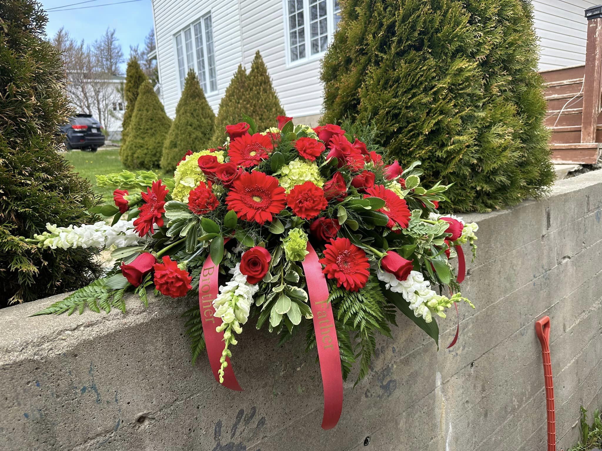 Sympathy Arrangements – Honey Bees Floral